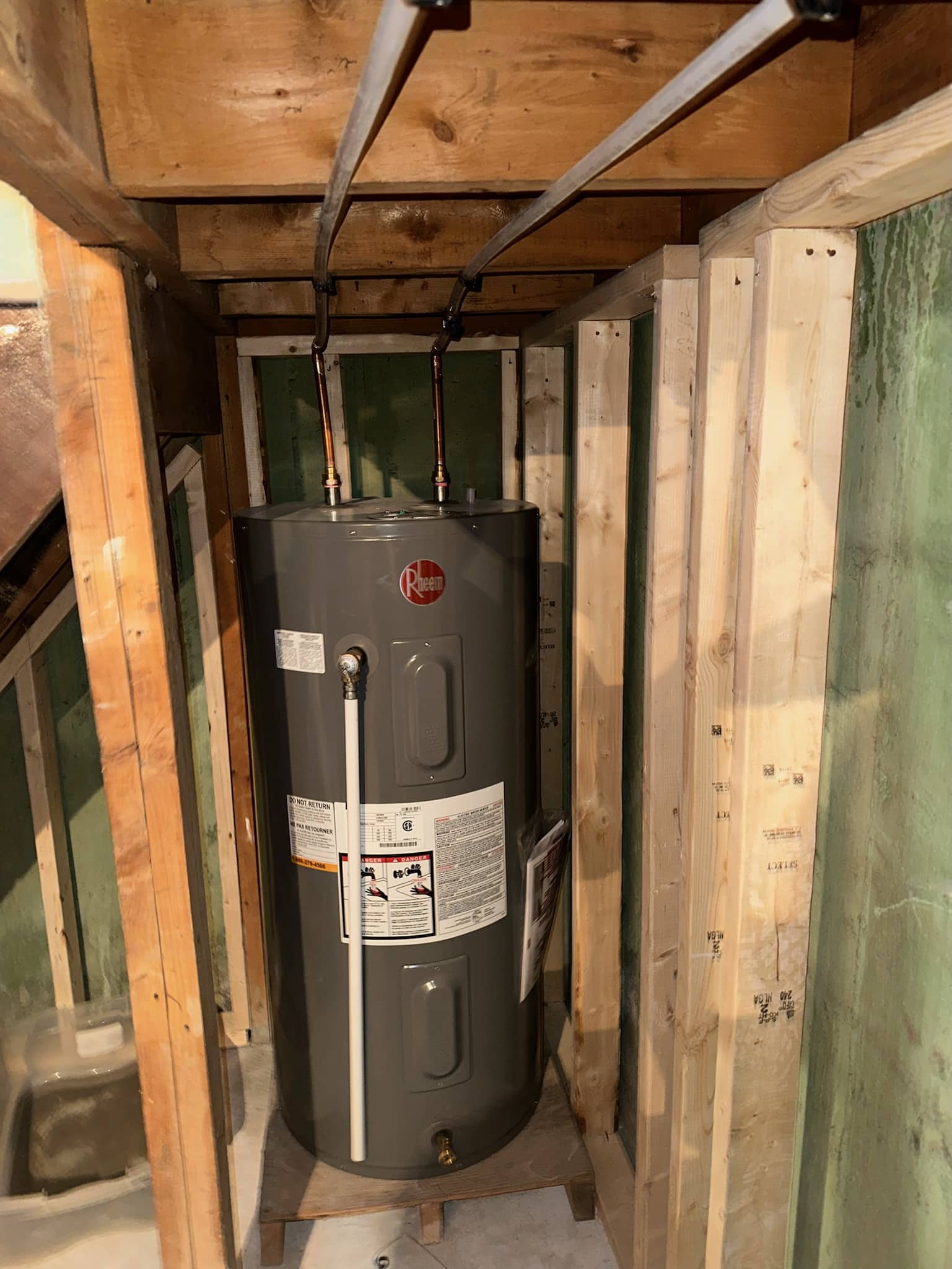 Hot Water Tank Installation - Harbour City Plumbing & Renovations